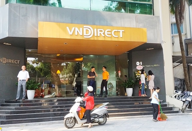 VNDirect muốn chào bán 220 triệu cp cho cổ đông, kế hoạch lãi tối đa 1. ...