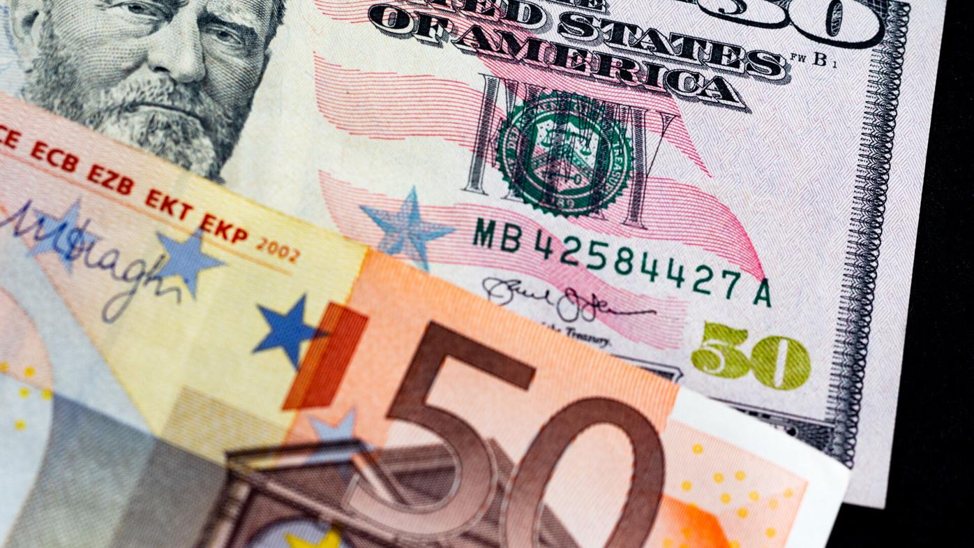  ng Euro S p Ngang Gi V i USD L n u Ti n Trong 20 N m