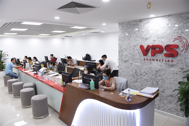 Lợi nhuận quý 4/2022 của Chứng khoán VPS giảm sâu | Vietstock