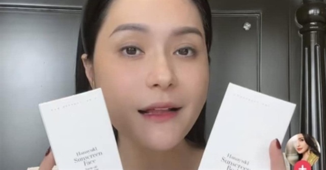 Dùng kem chống nắng SPF 2,4 của vợ chồng Đoàn Di Băng có thể gặp 4 tác hại | Vietstock