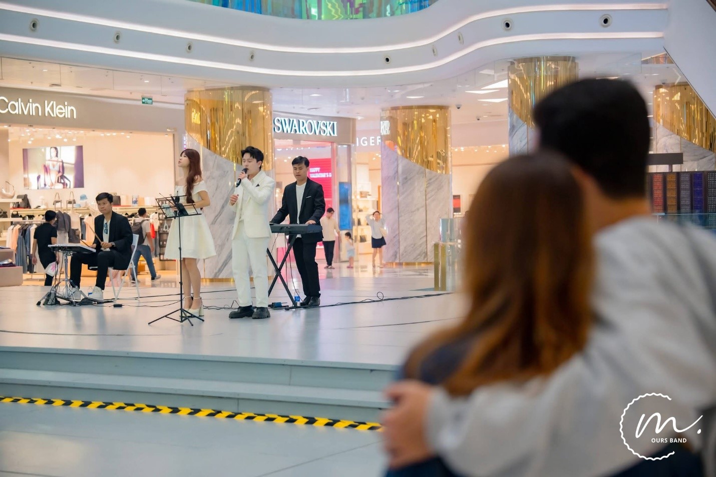 Dịch vụ ban nhạc acoustic tăng trưởng mạnh, Ours Band trở thành lựa ...