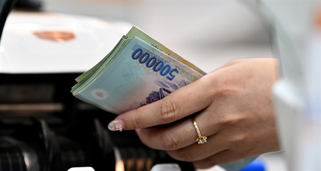 Cách tra cứu nợ thuế để tránh bị hoãn xuất cảnh khi đã ra sân bay ...