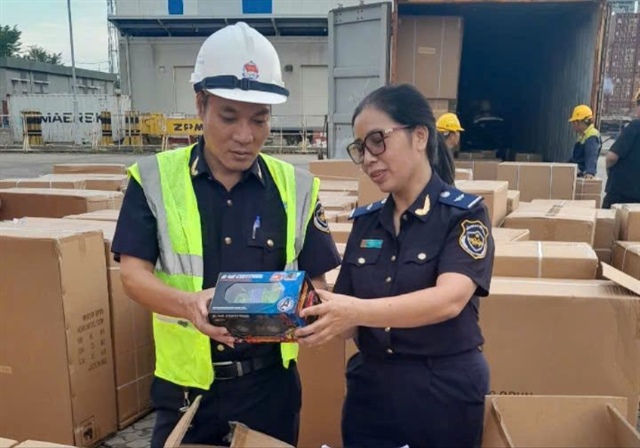 Hải quan phát hiện nhiều đồ chơi trẻ em nghi giả mạo, xâm phạm quyền sở ...