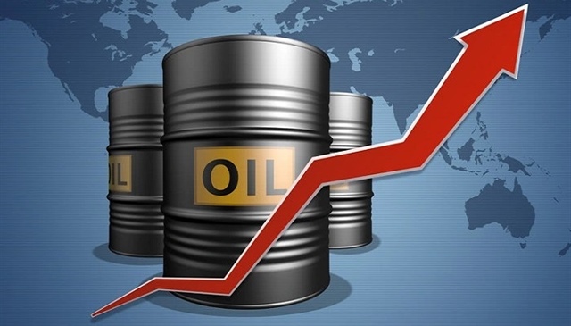 Giá dầu tăng hơn 3% khi xung đột Iran và Israel leo thang | Vietstock